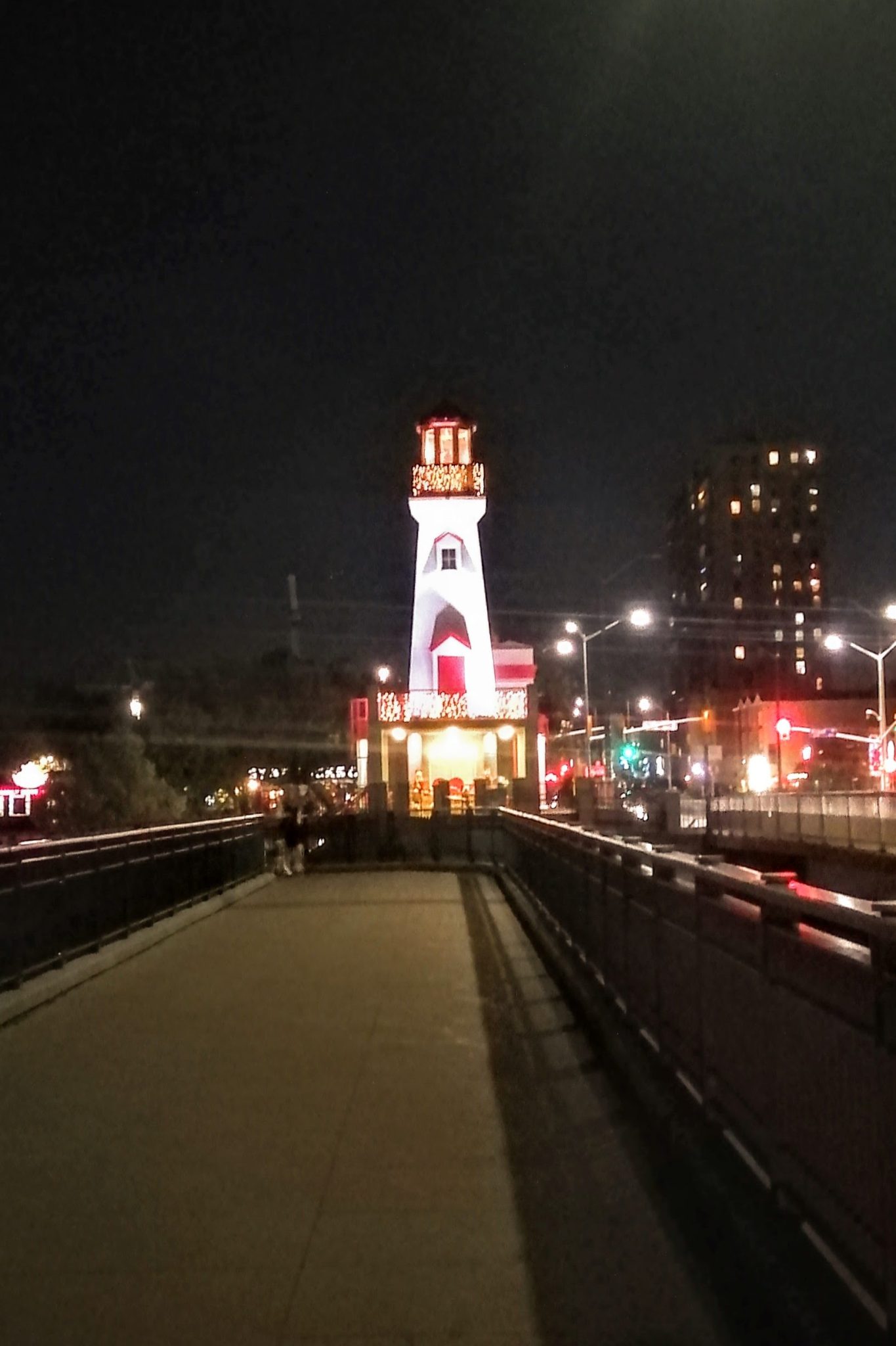 Is Mississauga Worth Visiting? The Ultimate Guide + 25 Things to Do